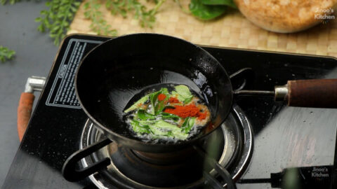 Sajjige Bajil Recipe: Udupi's Traditional Upma and Poha Breakfast Combo ...