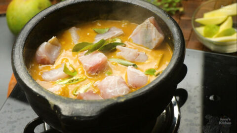 Kerala Fish Mango Curry with Coconut Milk – Restaurant Style Meen Manga ...